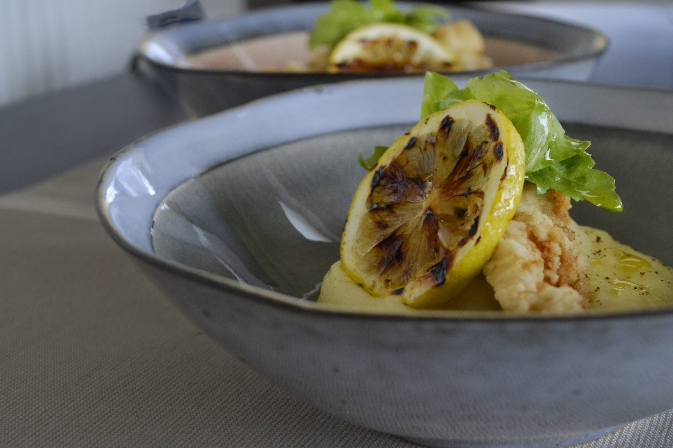 Cod prajit cu 'skordalea' - Bucatarie Greceasca