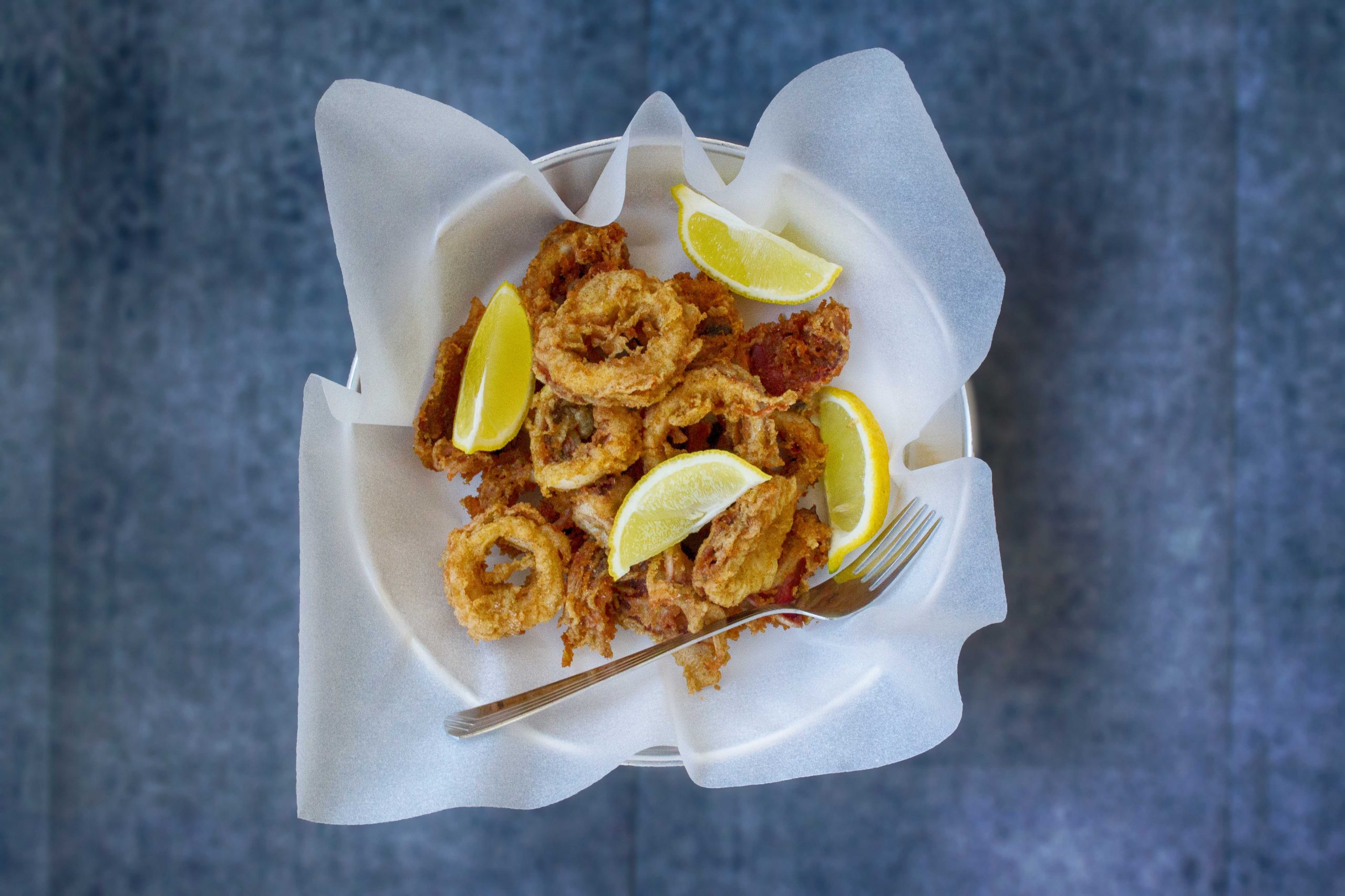 Inele de calamar prajit - Bucatarie Greceasca