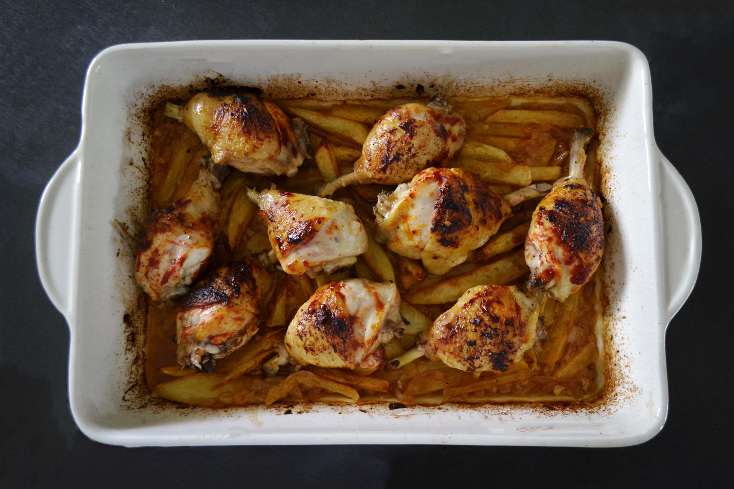 Pui cu cartofi pai la cuptor - Bucatarie Greceasca