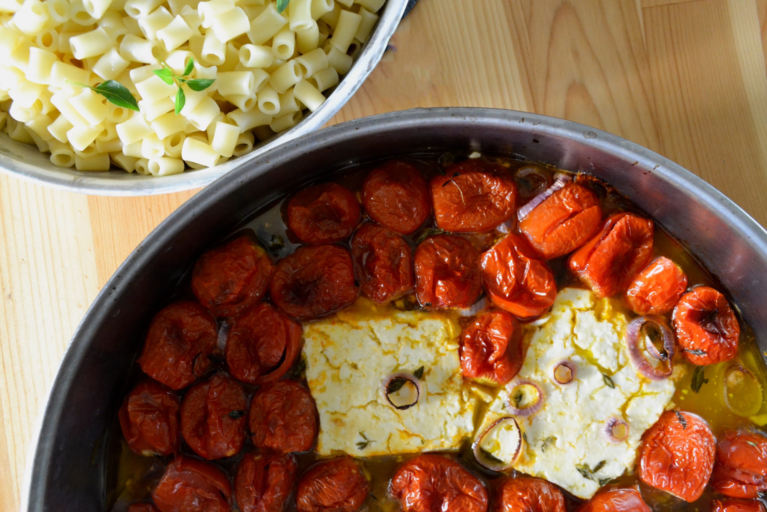 Paste cu feta coapta - Bucatarie Greceasca